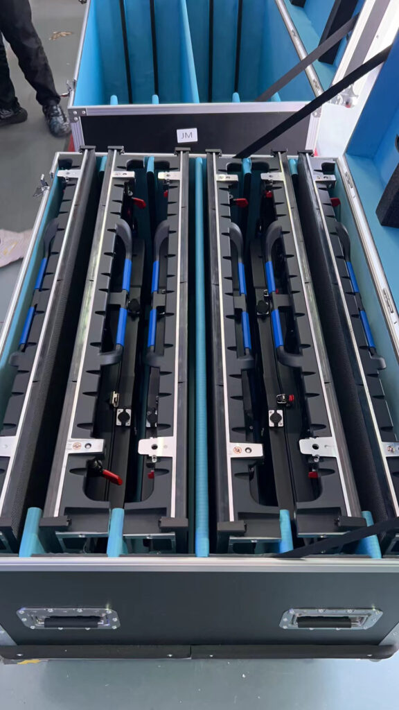 Features – TOPS AV